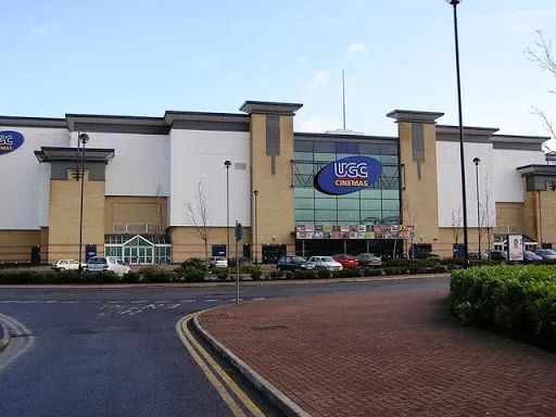 留学英国 | 谢哈攻略，吃喝玩乐交通一本全！