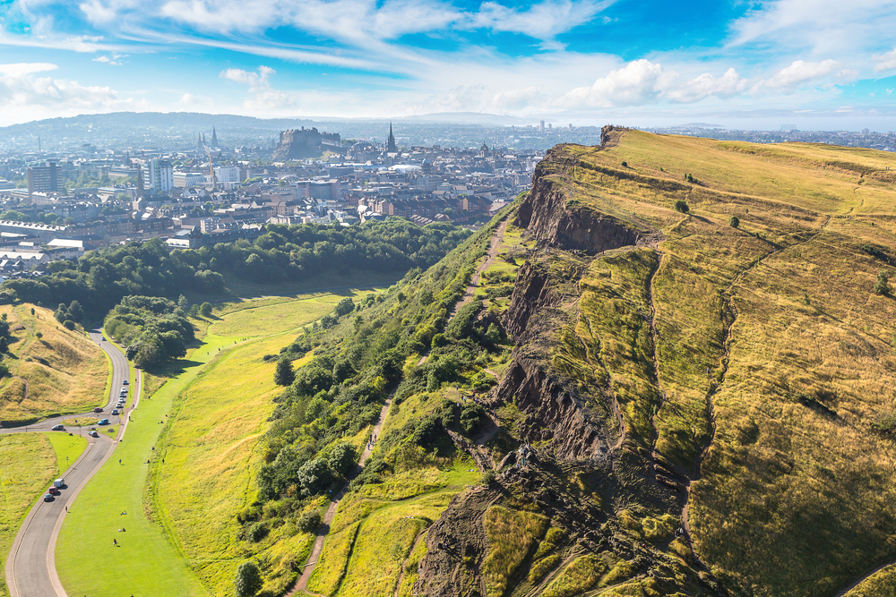 Get to Know Edinburgh: A Complete City Guide for Students | Student.com