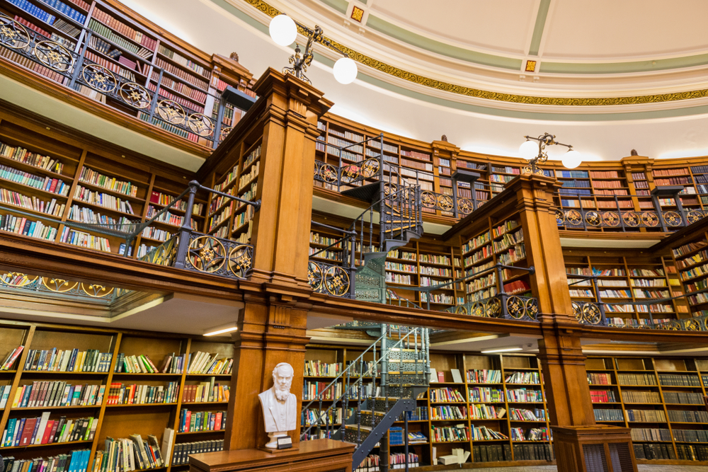 100 Ways to Save Money at University | Student.com